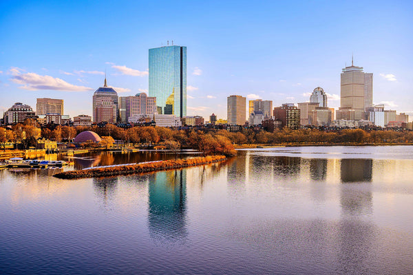 Top Fall Cities in the U.S. and What to Pack When Visiting Them